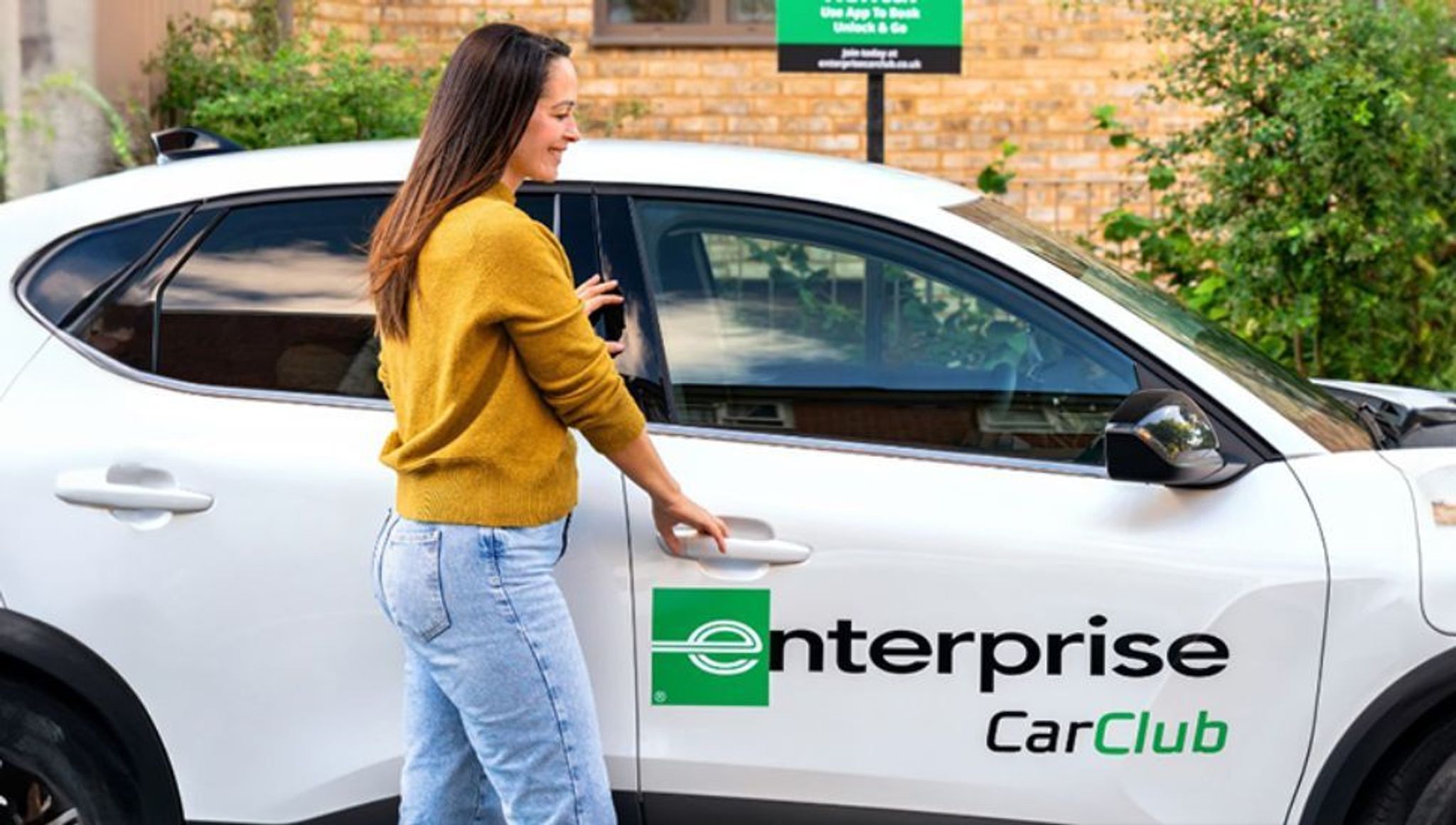 Holiday Extras Discount Code 2025/2026: 30% off in Oct