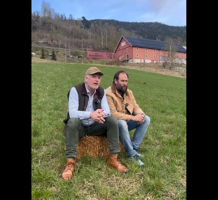 Lars Mytting tar med Heil ved hjem | Aktuelt | Peer Gynt
