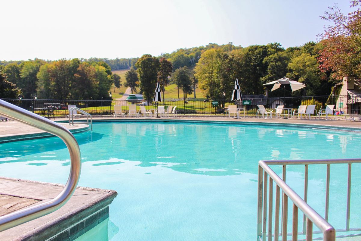 Heated Pools & Hot Tubs | The Highlands