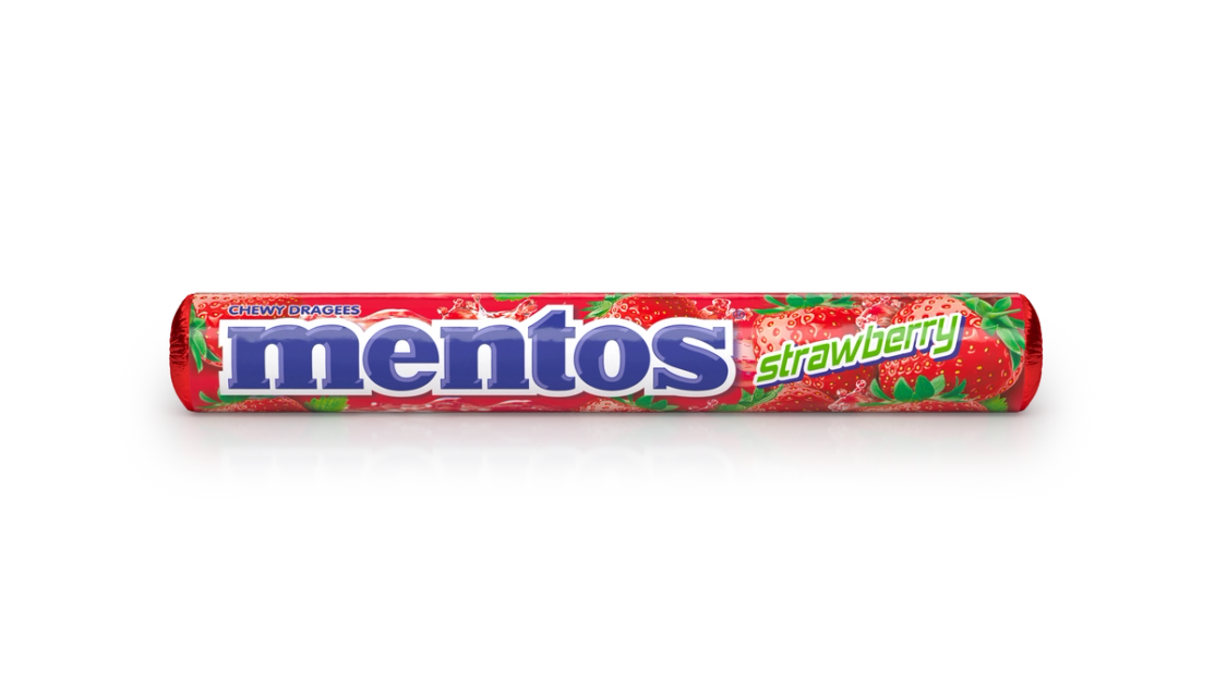 Mentos Candy Strawberry 14 piece roll | Mentos Arabia