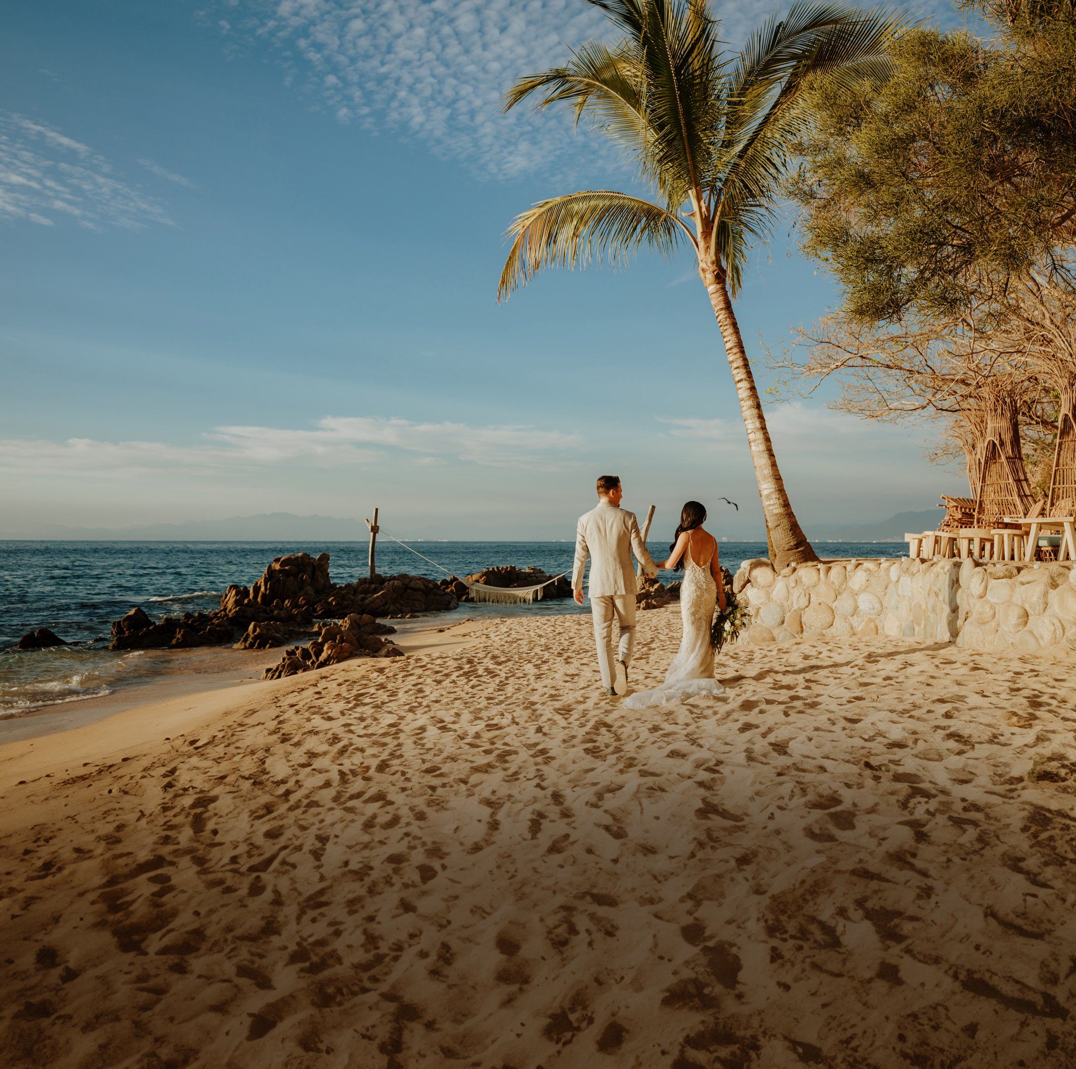 Best Bridal Hairstyles for Beach Weddings | Adventure Weddings