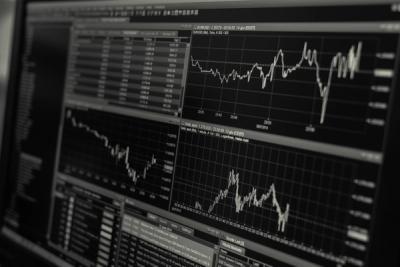 Understanding the Buy Low, Sell High Strategy | Passiv