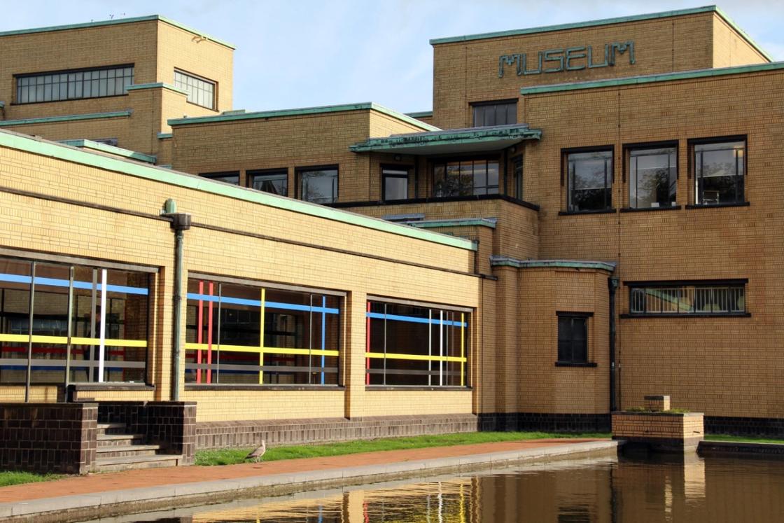 Berlage in Indonesia; The Famous Dutch Architect’s Forgotten Buildings ...