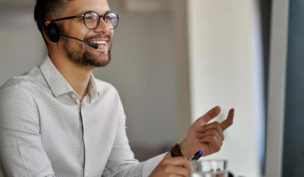 Make customer support real-time and personalized