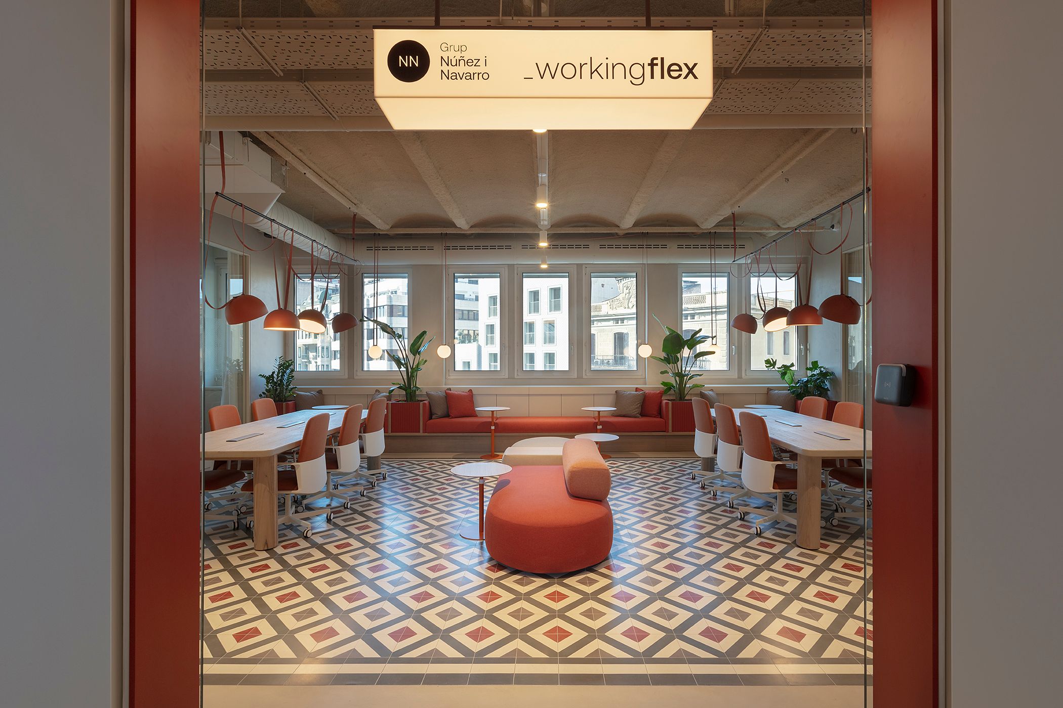 NN workingflex en Pau Claris, 194: Trabajar en el corazón de Barcelona ...