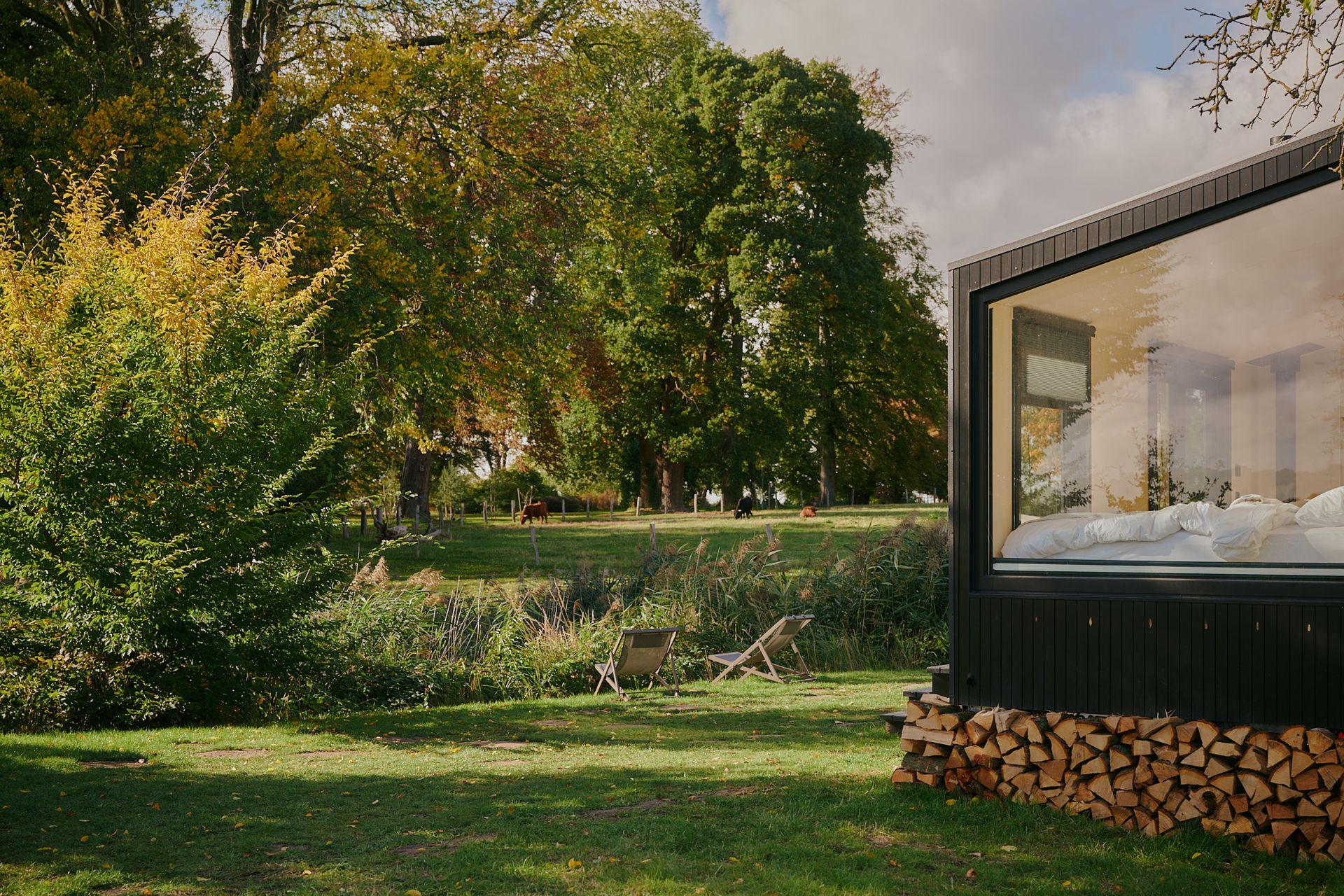 Raus | Become a host