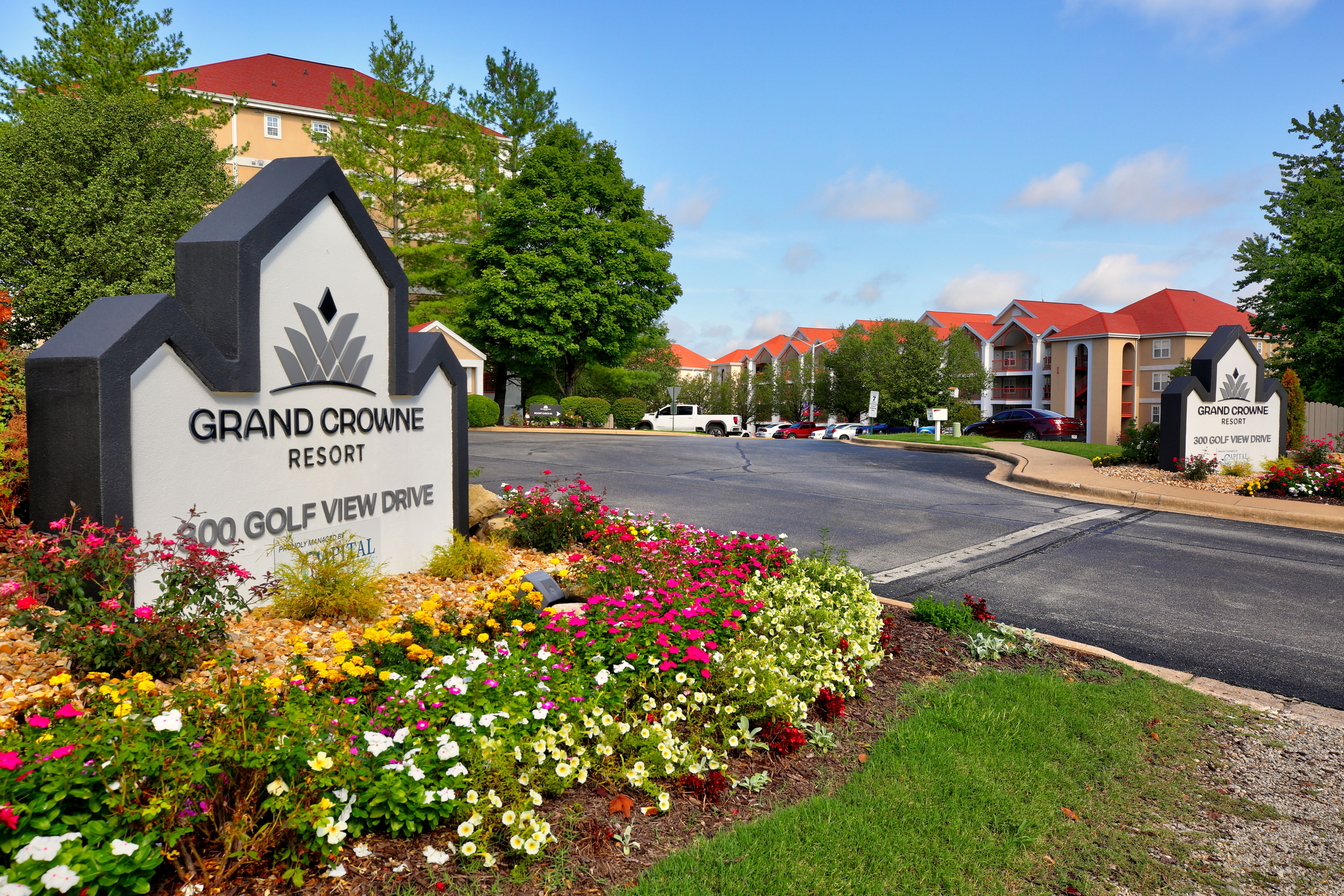 Welcome to Grand Crowne Resort | Grand Crowne Resort