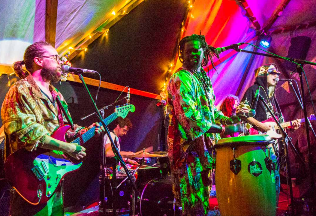 Jimmy and the Riddles @ The Harbour Arm | Folkestone Harbour Arm