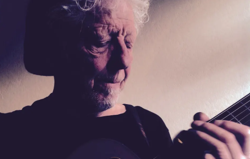 The Roger Hubbard Band @ The Harbour Arm | Folkestone Harbour Arm