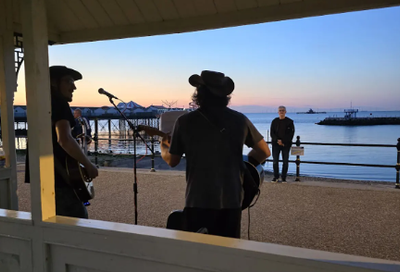 The Great Big Harbour Draw-Off | Folkestone Harbour Arm