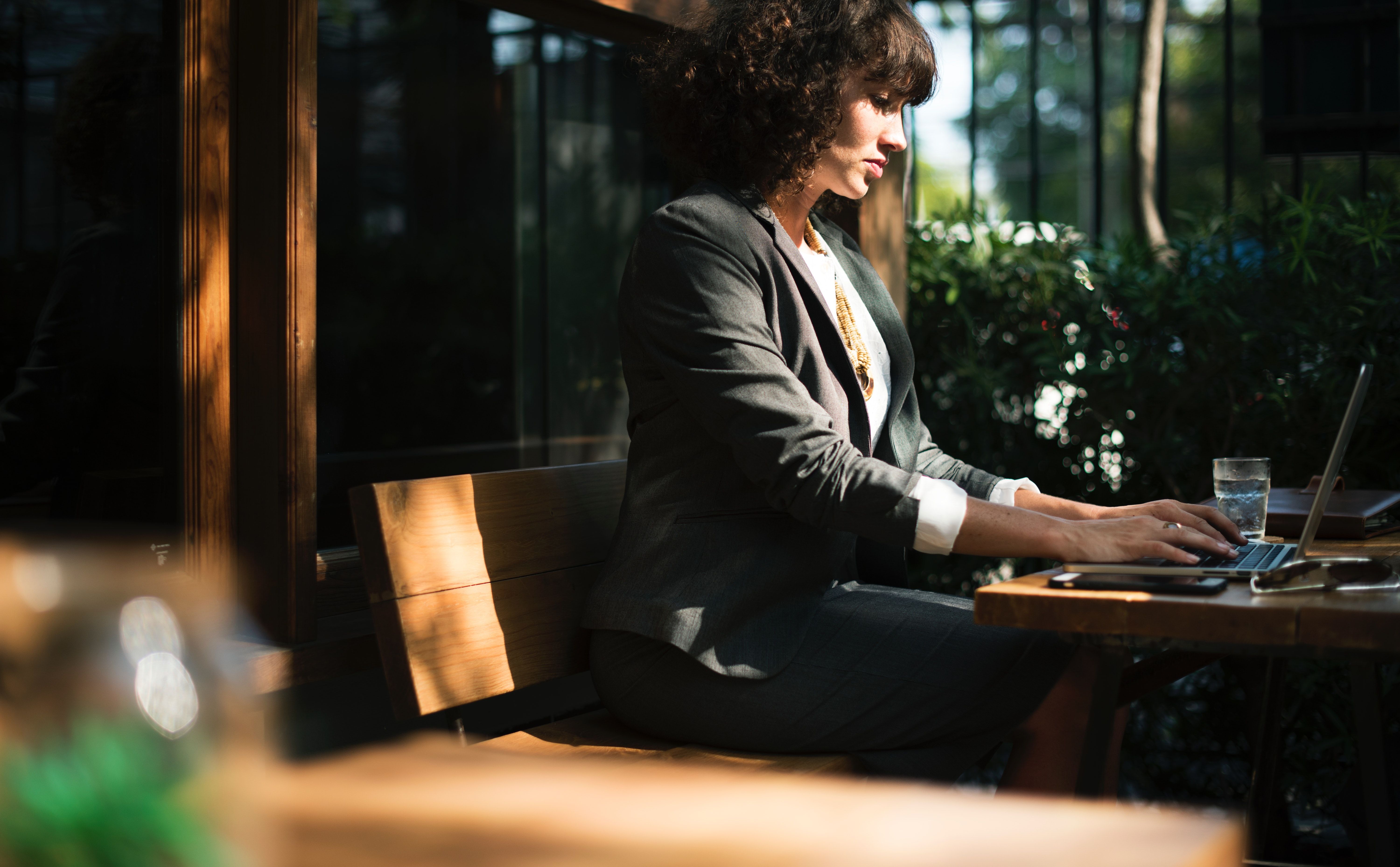 Women Investment Bankers Say Success Is Being Yourself