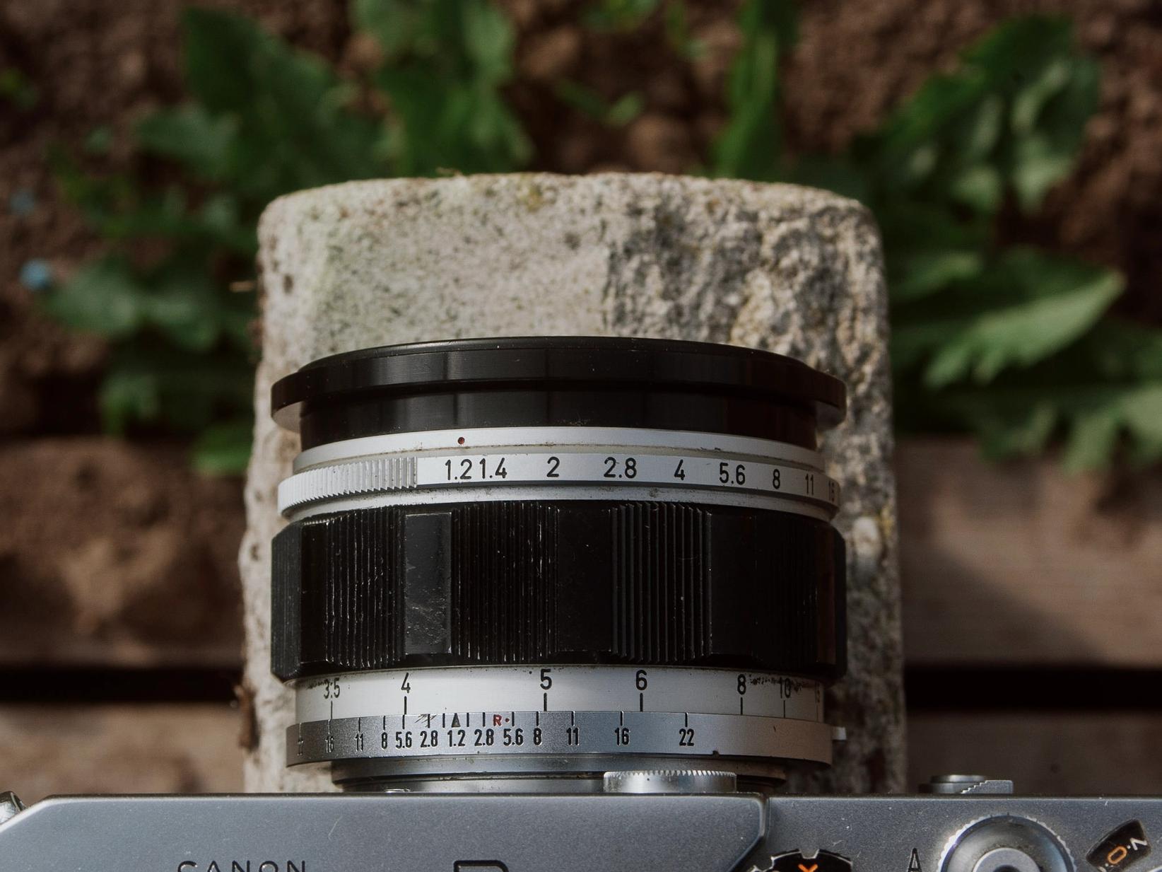 Canon 50mm f1.2 LTM Lens Review - 50mmF2