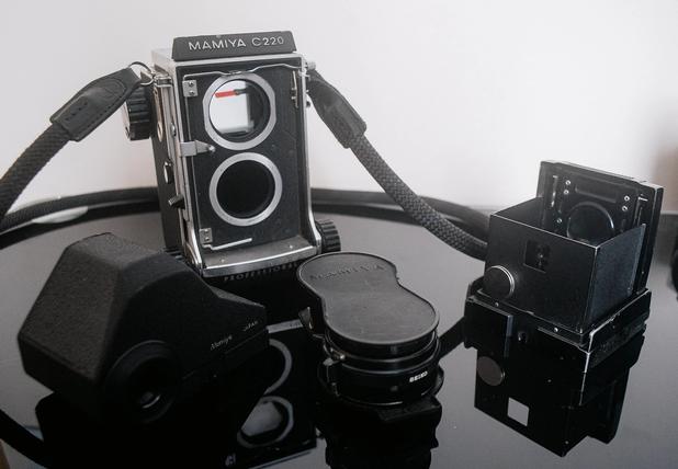 Mamiya C System Review Part 1: Mamiya C220 - 50mmF2