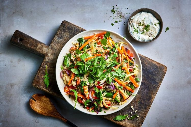 Salat med bakte rotgrønnsaker