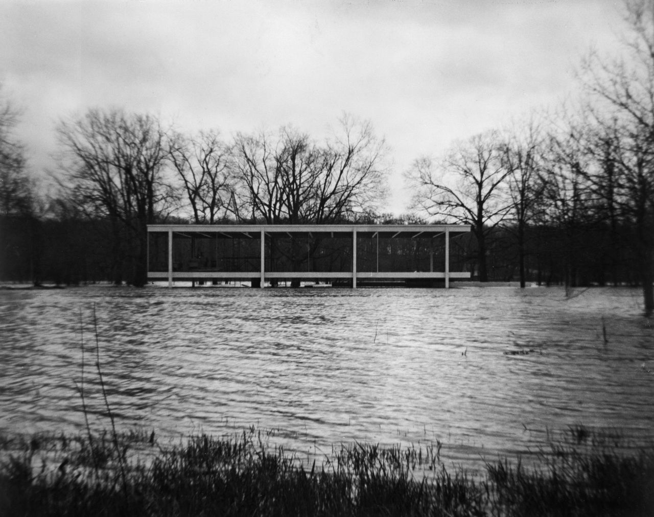 Michelangelo Sabatino on the Edith Farnsworth House - Design Miami ...