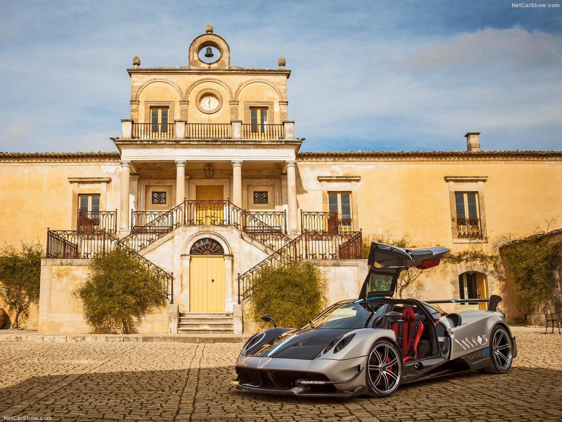 Top 10 cele mai scumpe mașini din lume | carVertical