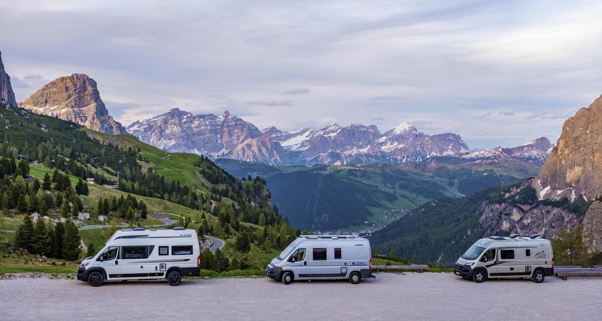 Winter RVing Survival Guide - Tips for Cold-Weather Adventures | Roamly