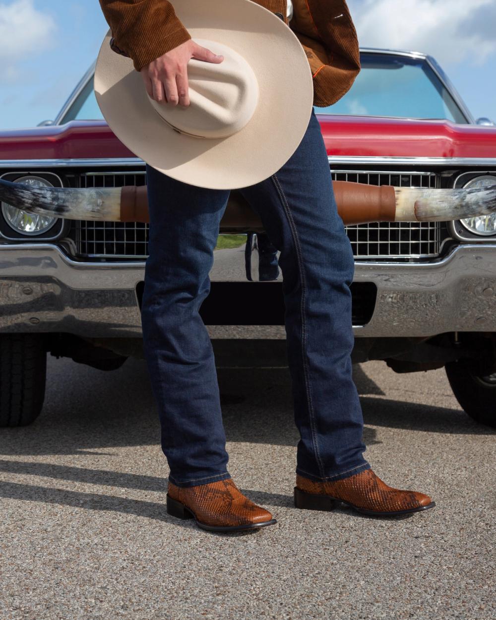 Export Tips: How To Clean A Felt Cowboy Hat | Tecovas