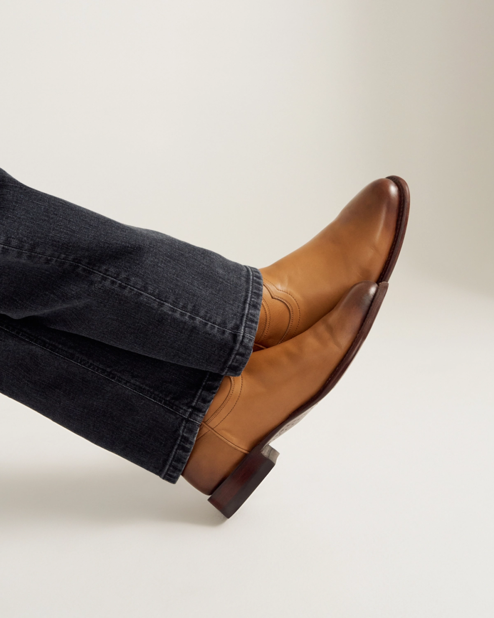 The Earl in Desert Cowhide - Men's Roper Boot | Tecovas