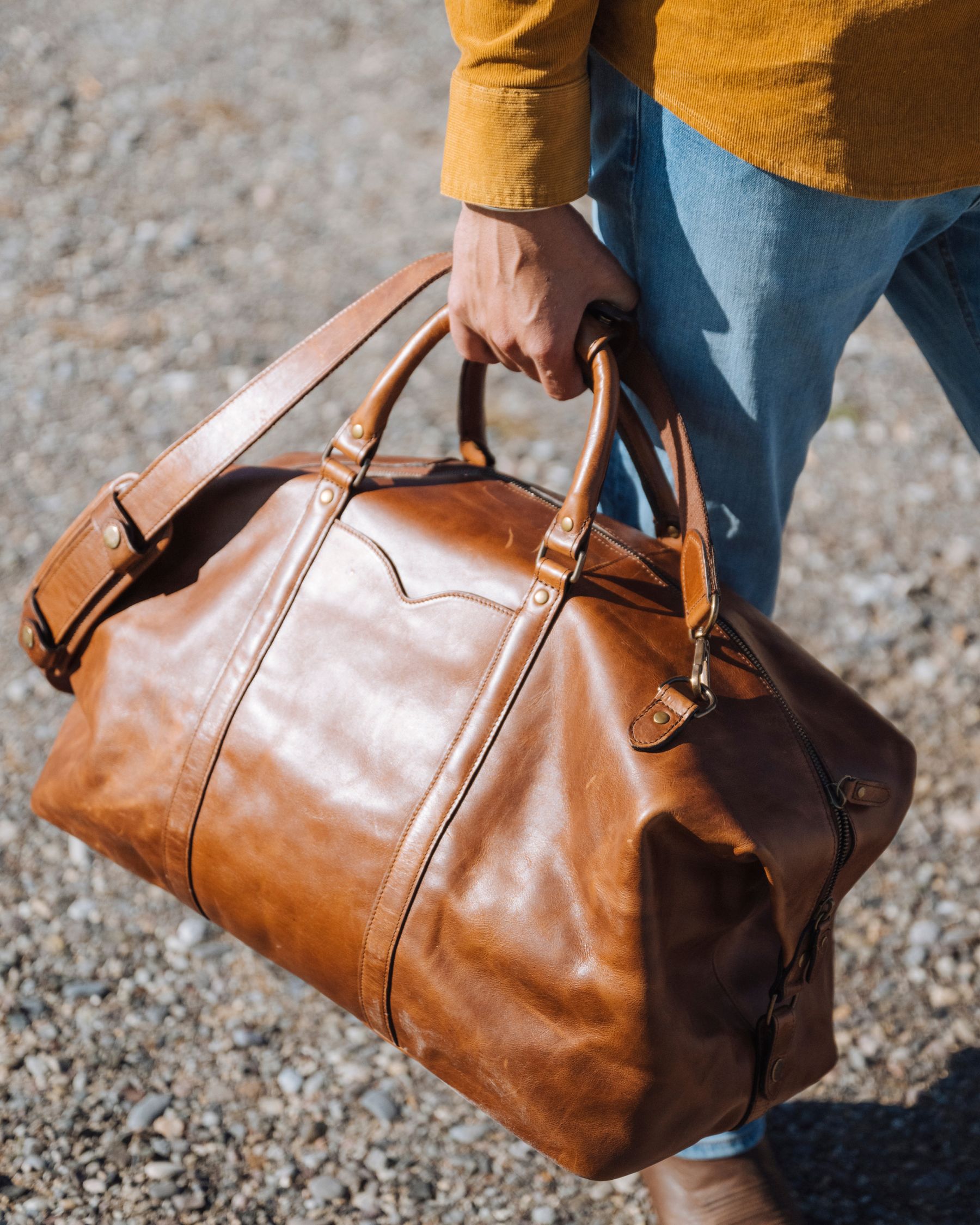 Duffle Bags, Totes, & Briefcases | Tecovas | Tecovas
