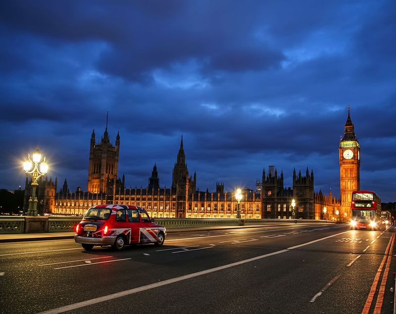 London Heathrow Car Rental Guide 2026 | PriceCompareCar