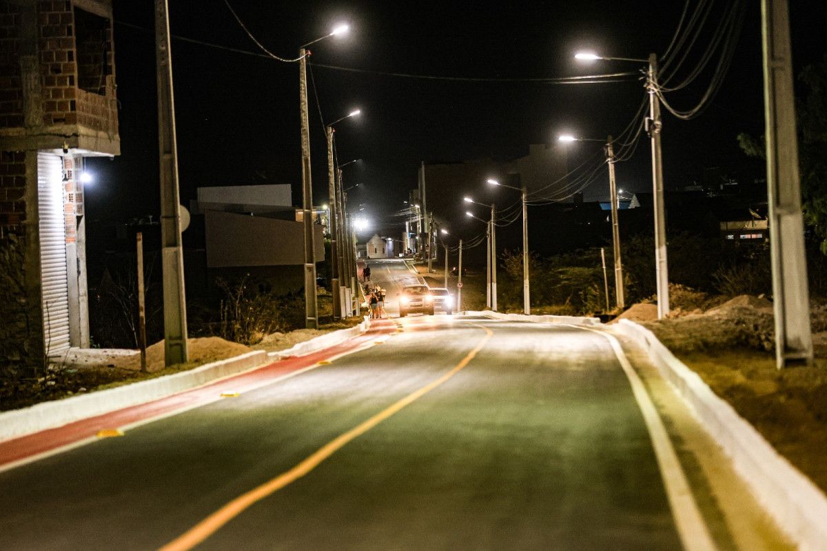 Prefeitura conclui obras de asfaltamento na Vila de Poço Fundo, em ...