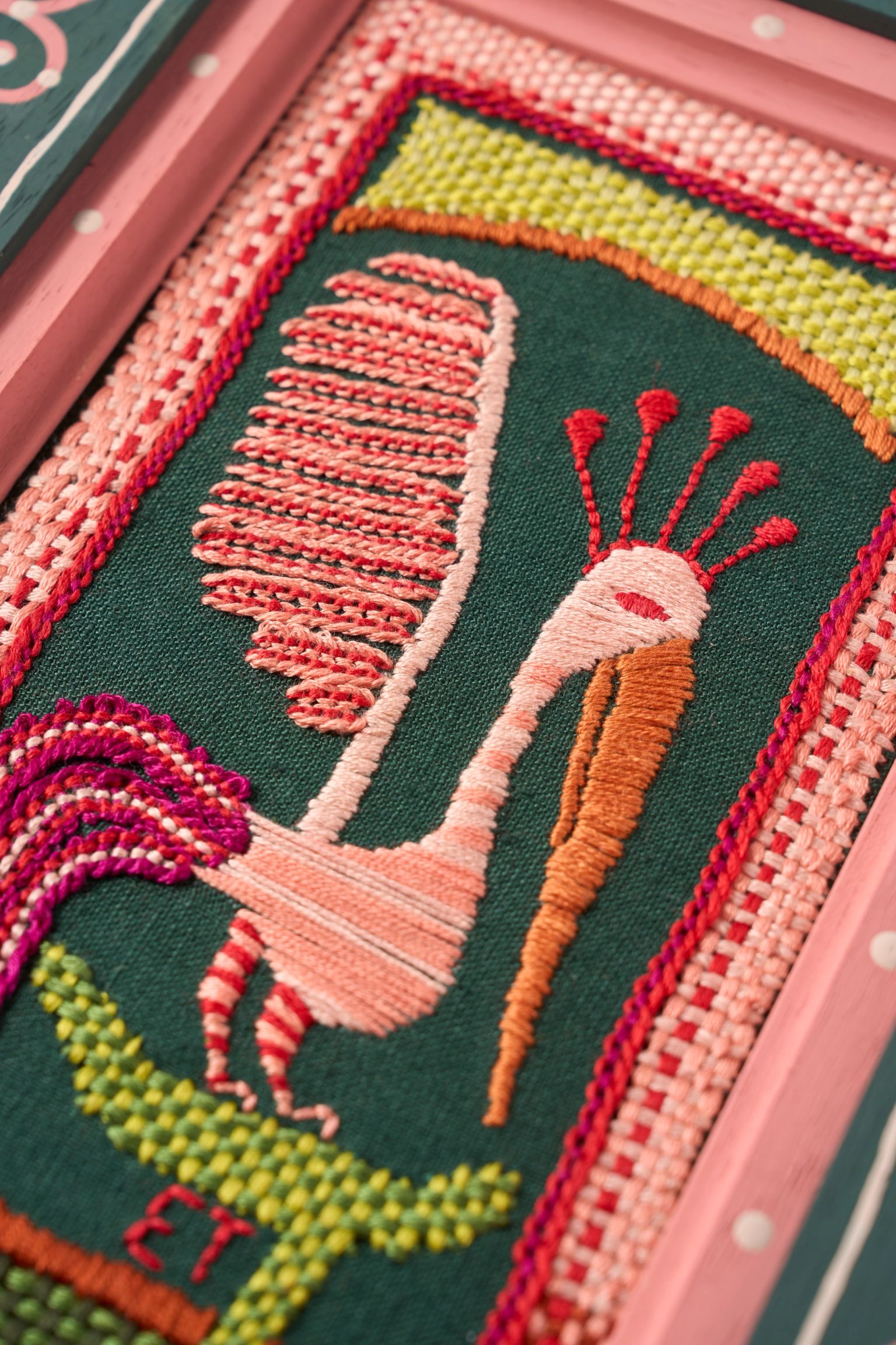 How to darn | Guide to using needle weaving and darning in your embroidery