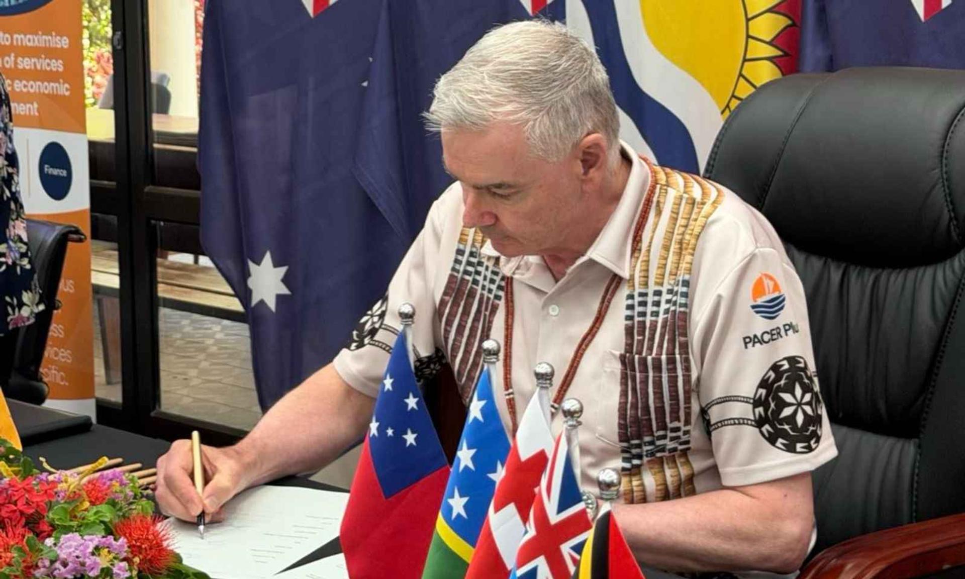 Ex-Tropical Cyclone Tam slams NZ's North Island with gale winds and ...