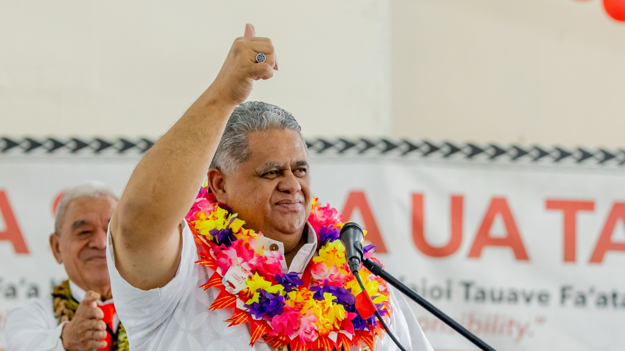 Miss Sāmoa Litara Ieremia-Allan is crowned queen of the Pacific Islands