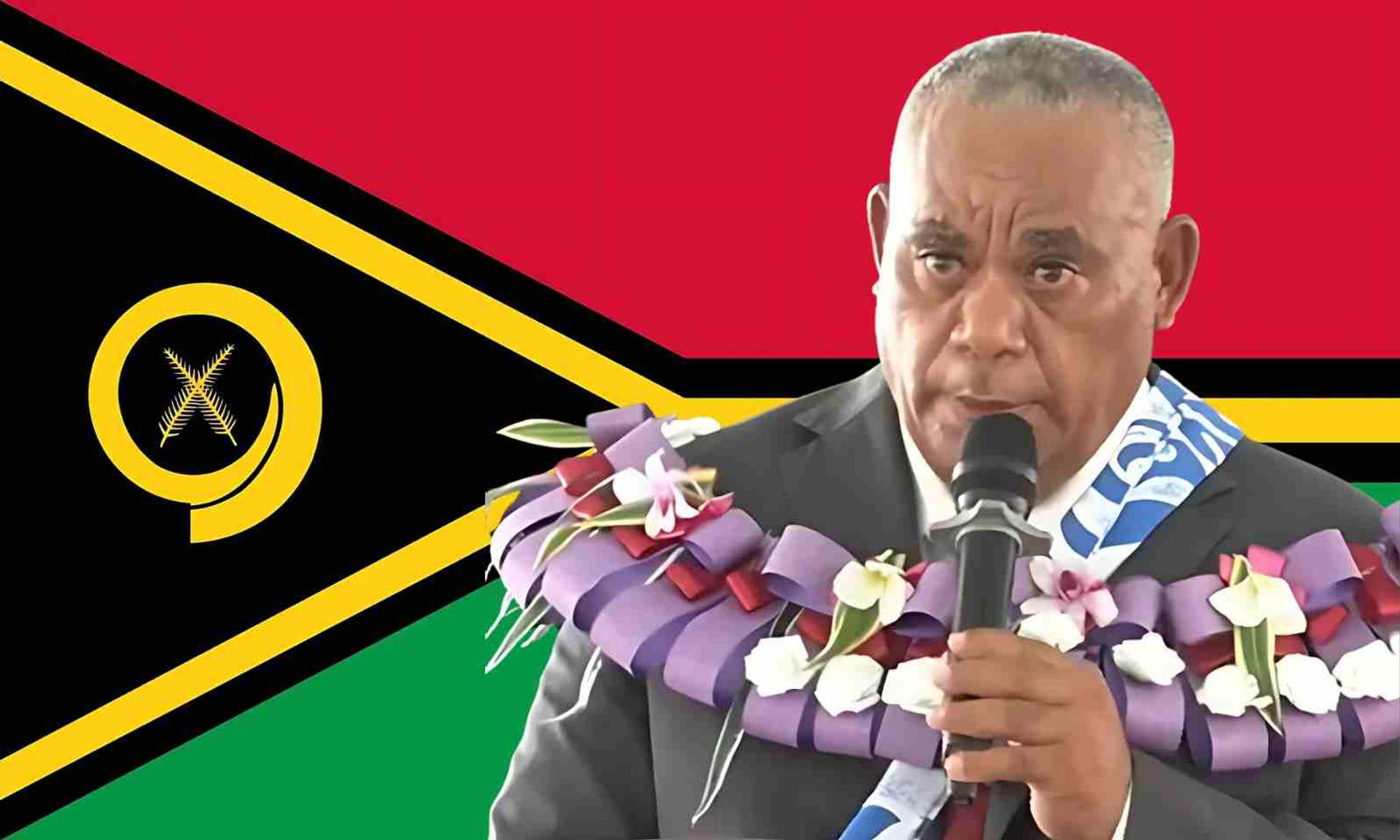 Miss Sāmoa Litara Ieremia-Allan is crowned queen of the Pacific Islands