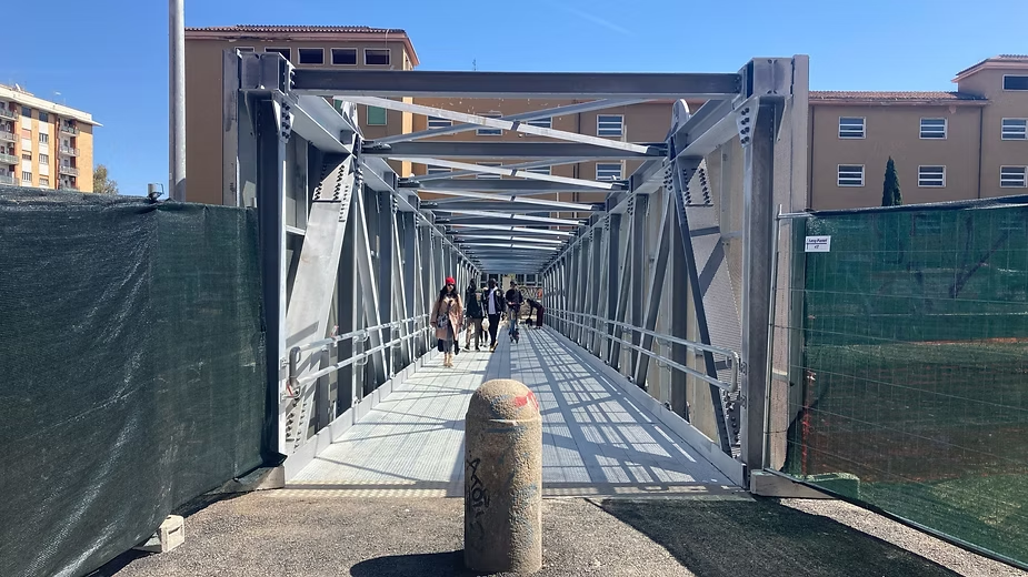 Ecco il nuovo (e temporaneo) ponticello del Pigneto | La Capitale