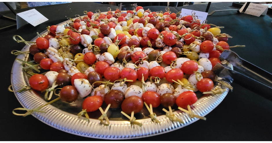 Crowd-Pleasing Appetizers for Your Wedding