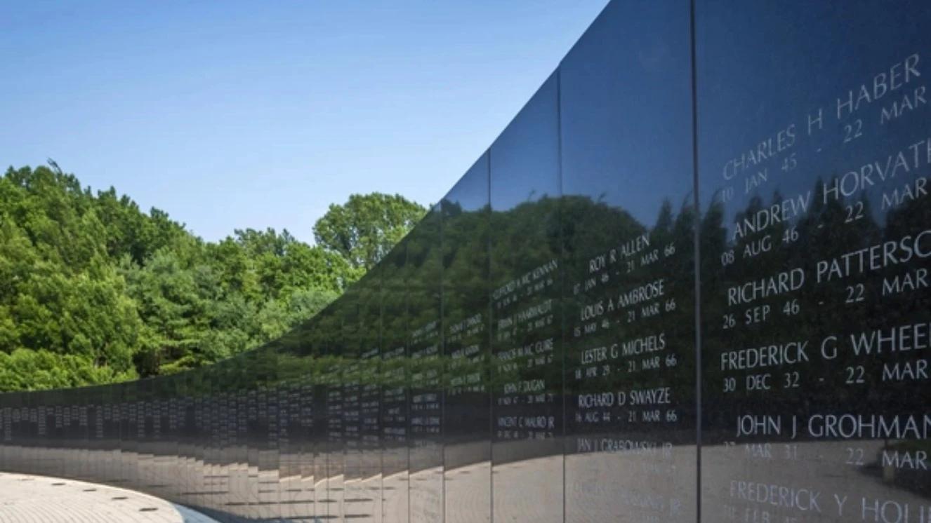 Everything You Need to Know About the Vietnam Veterans Memorial