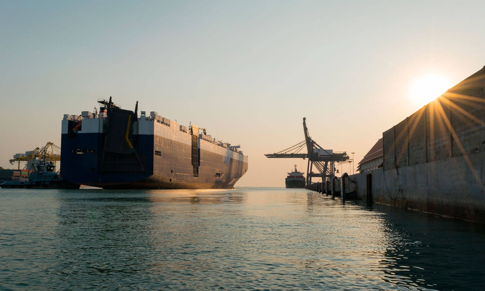 The Comprehensive Guide to Roll-on Roll-off (RoRo) Logistics - Logisoft