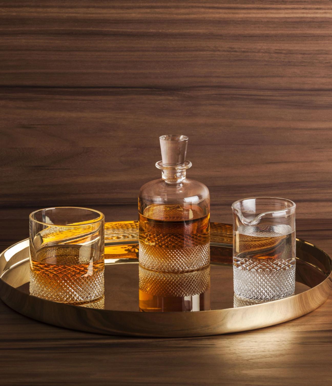 The best whisky decanters for modern men's home bars | The Gentleman's ...