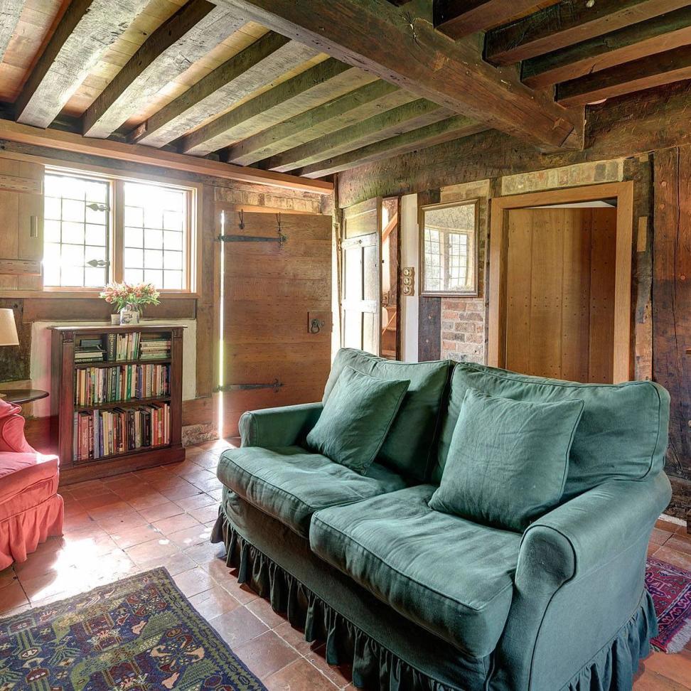 10 quintessentially English cottages to rent this year | The Gentleman ...
