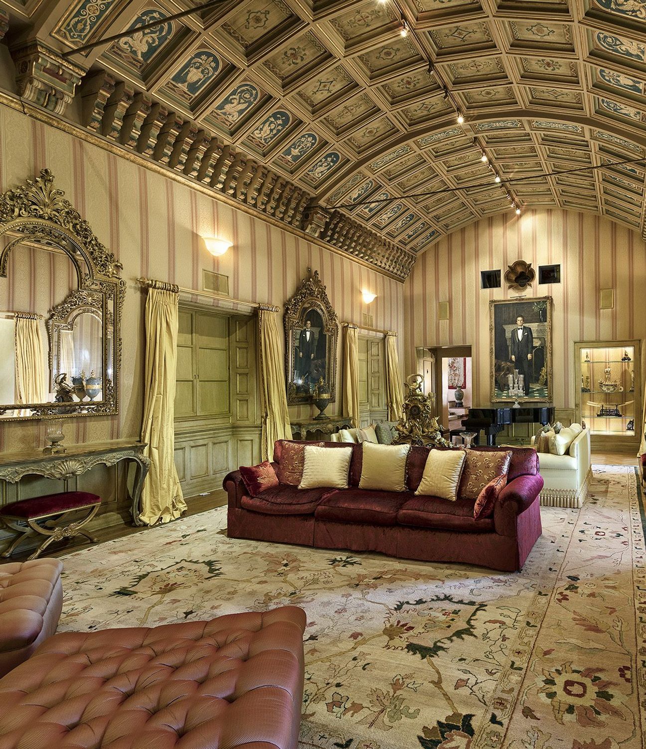 Step inside the Hearst estate, the mansion from The Godfather ...