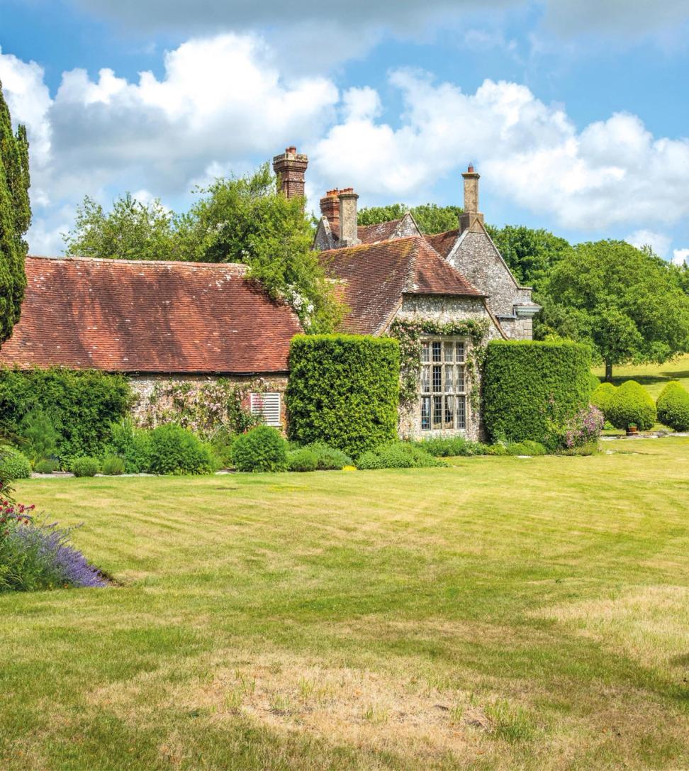 This Dorset country manor is a work-from-home dream | The Gentleman's ...