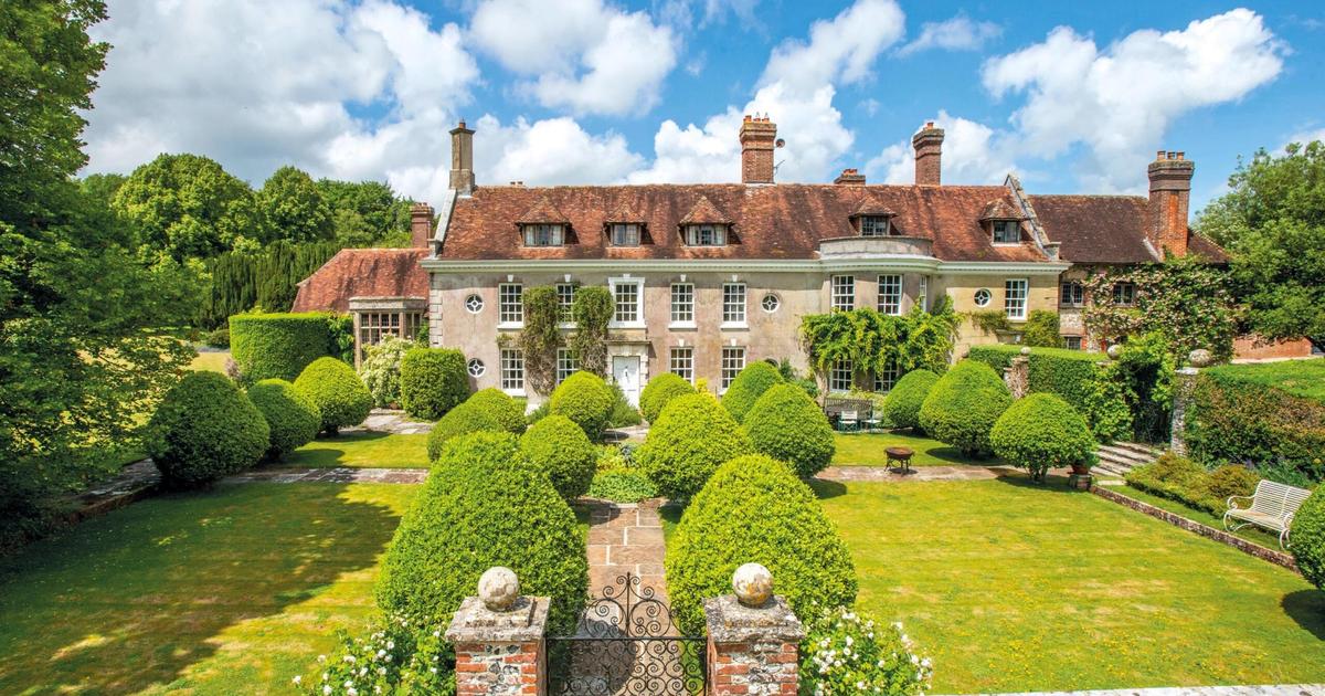 This Dorset country manor is a work-from-home dream | Gentleman's Journal