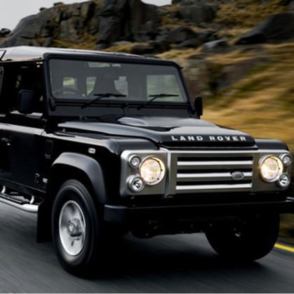 Land Rover Defender gets £80,000 reboot | The Gentleman's Journal | The ...