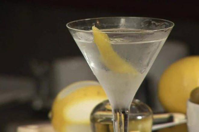 Drinks - How to Make The Ultimate Martini | The Gentleman's Journal ...