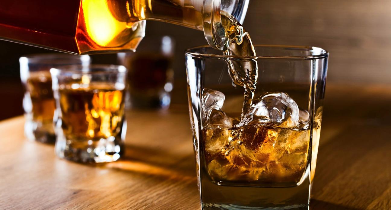 Should you ever put ice in a single malt scotch? | Gentleman's Journal ...