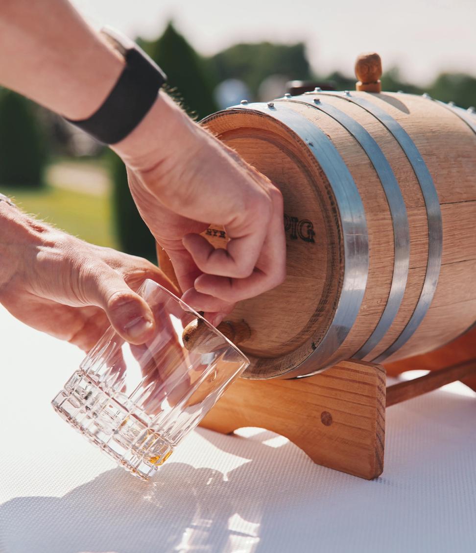 The Diary: Long Summer Lunch at Blenheim Palace 2024 | The Gentleman's ...