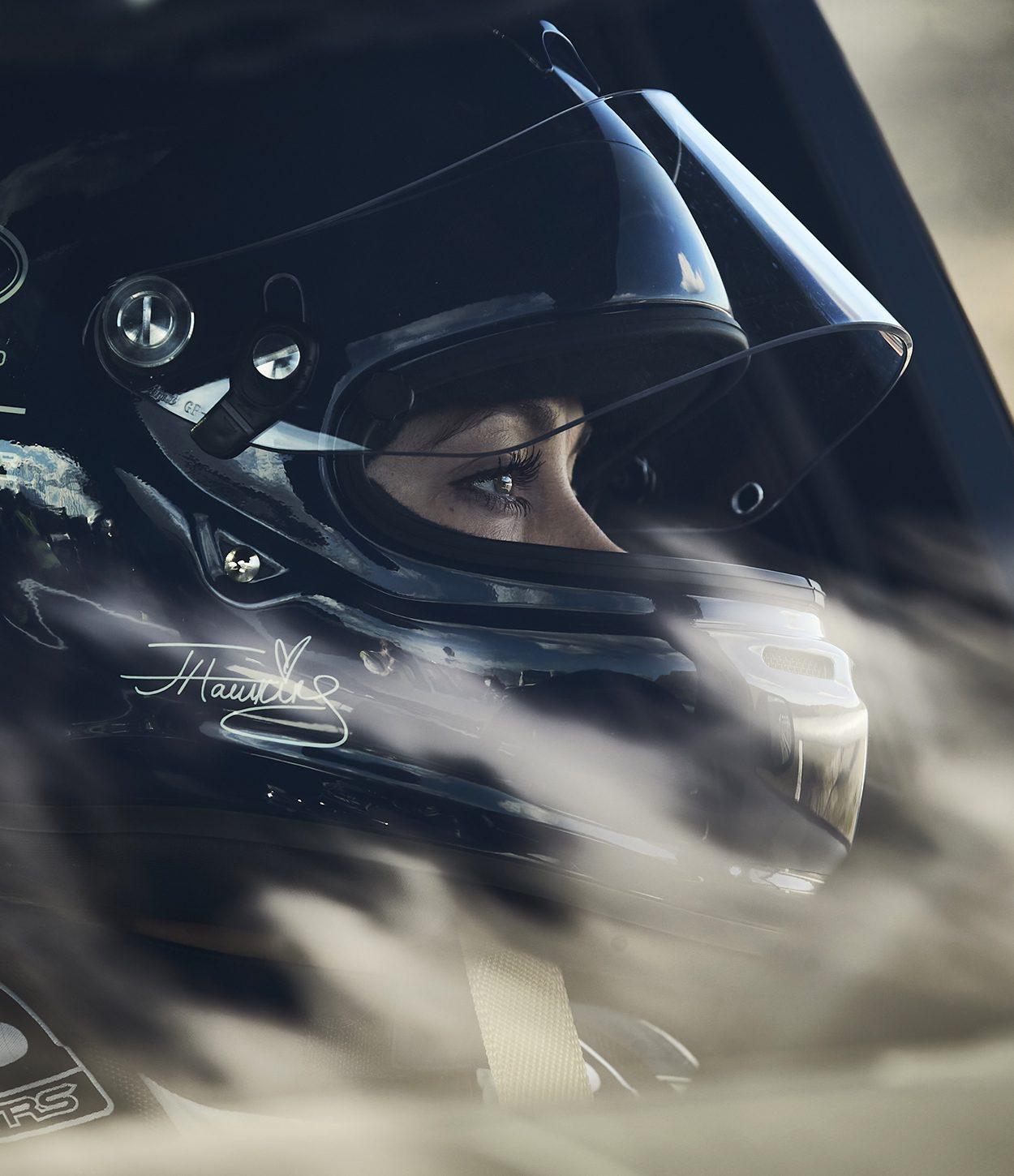 How a No Time To Die stunt driver drove up a dam in a Range Rover Sport ...