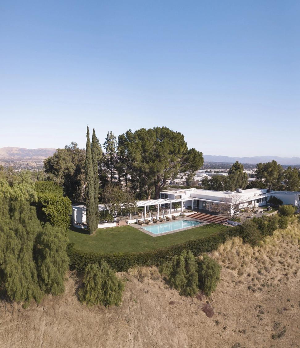 Take a look around Frank Sinatra’s Los Angeles home | The Gentleman's ...