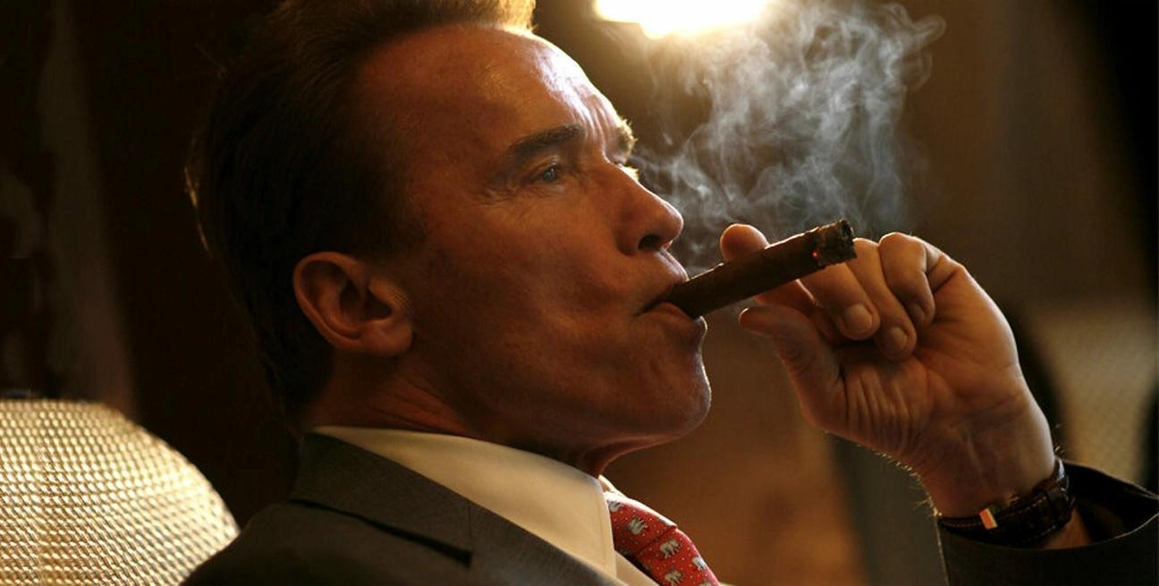 5 Of The Most Iconic Cigar Smokers | The Gentleman's Journal