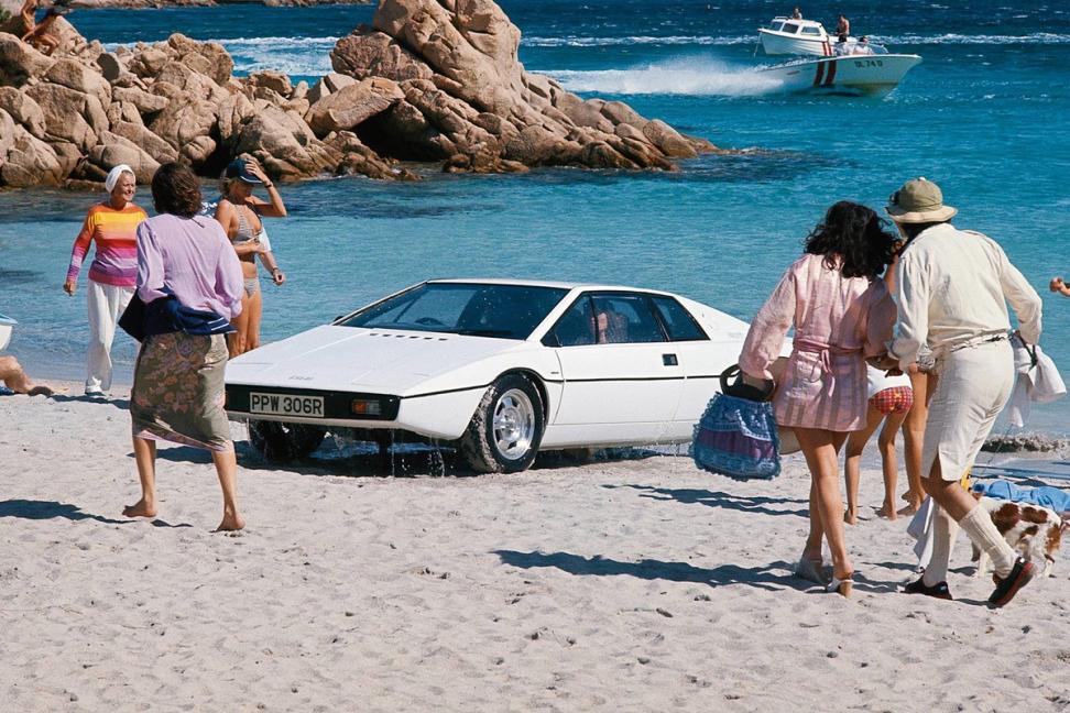 Here's every island James Bond has ever visited (fictional or otherwise ...