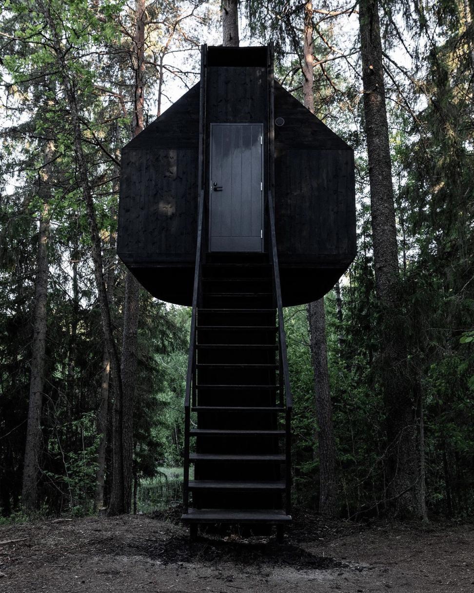 The luxury treehouse Polestar brought to the Finnish forest | The ...