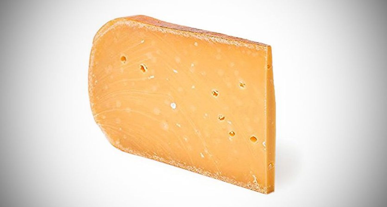 A gentleman's guide to the perfect cheese board | The Gentleman's ...