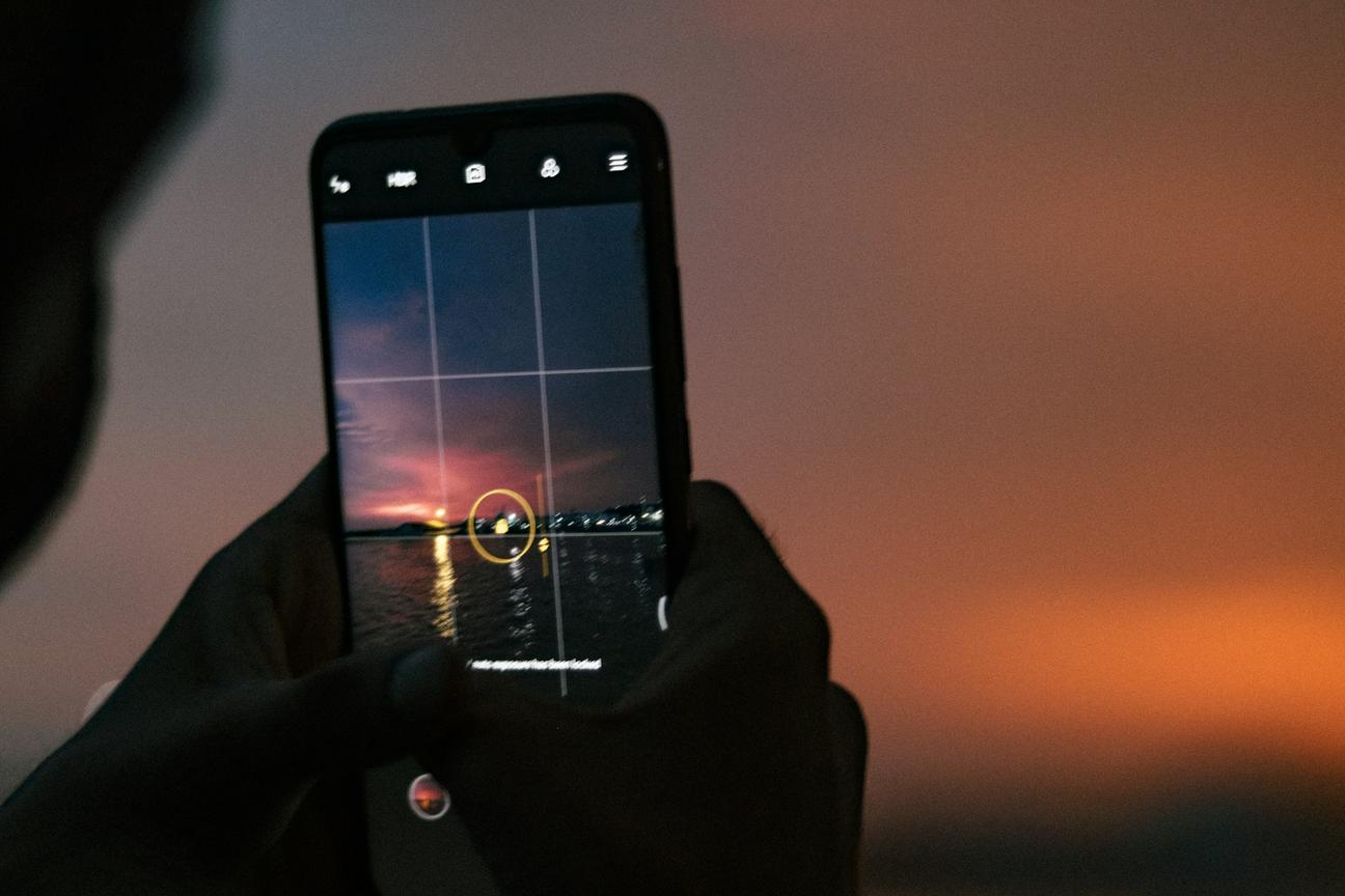 How To Adjust Your Phone Camera Settings Like A Pro | The Gentleman's ...